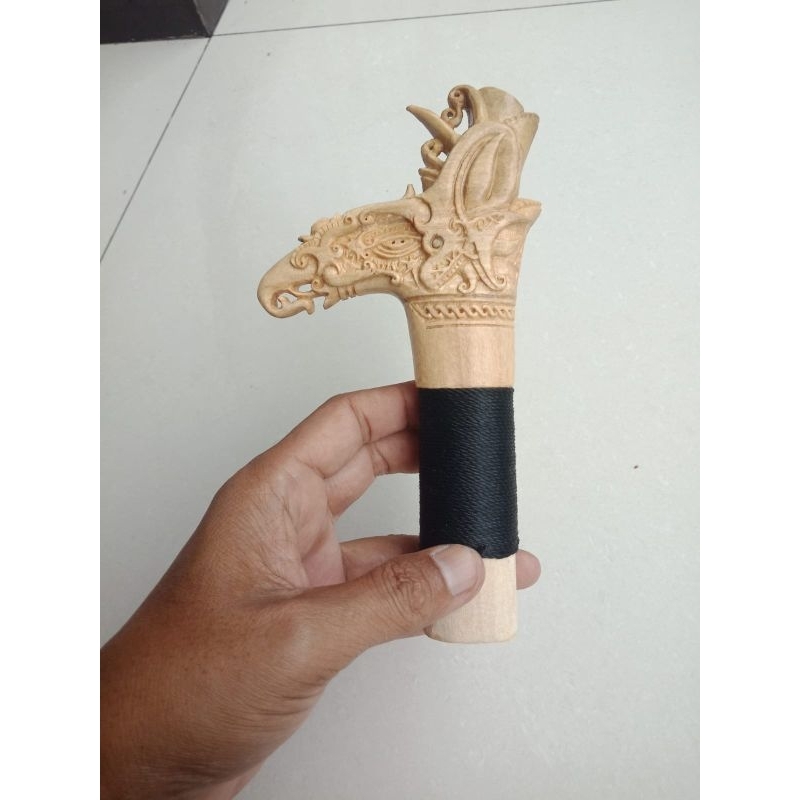 KAYU Hulumand ethnic carvings of laban wood | Shopee Singapore