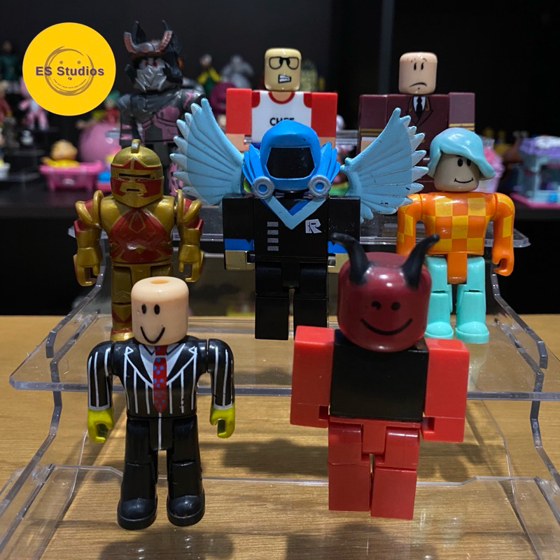 Preloved Roblox Game Figure | Shopee Singapore