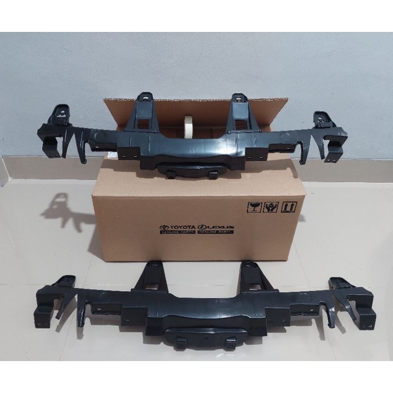 Innova Reborn Facelift Grill Bracket 2021 2022 2023 2024 / Innova ...