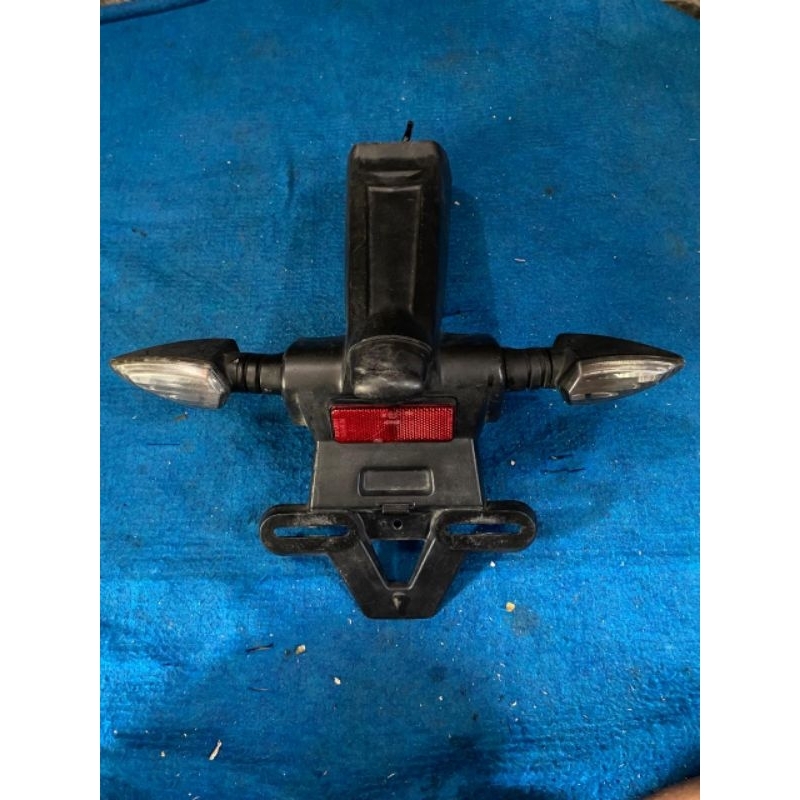 Yamaha r15 v3 Rear Fender Fender original | Shopee Singapore