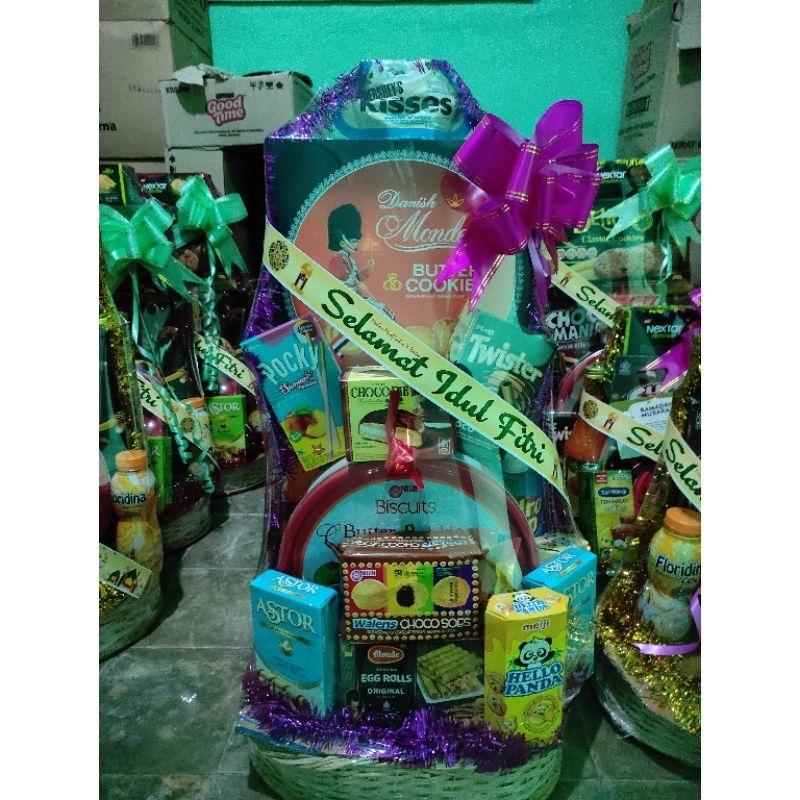 Eid Al-Fitr Snack Parcels - Premium Eid Parcels - Eid Al-Fitr Hampers ...