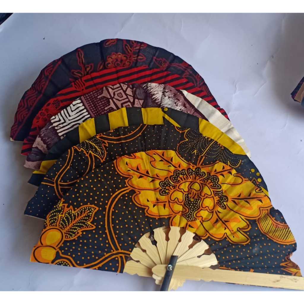 10-spokes mini batik Fan Wedding Souvenir (45Pcs) | Shopee Singapore