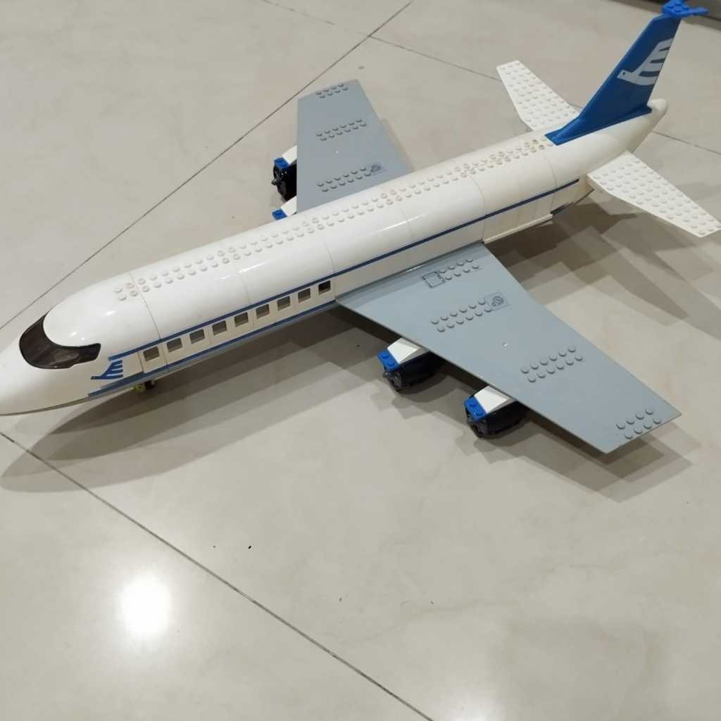 Lego MOC Airplane private jet / Original Ori Jumbo plane | Shopee Singapore