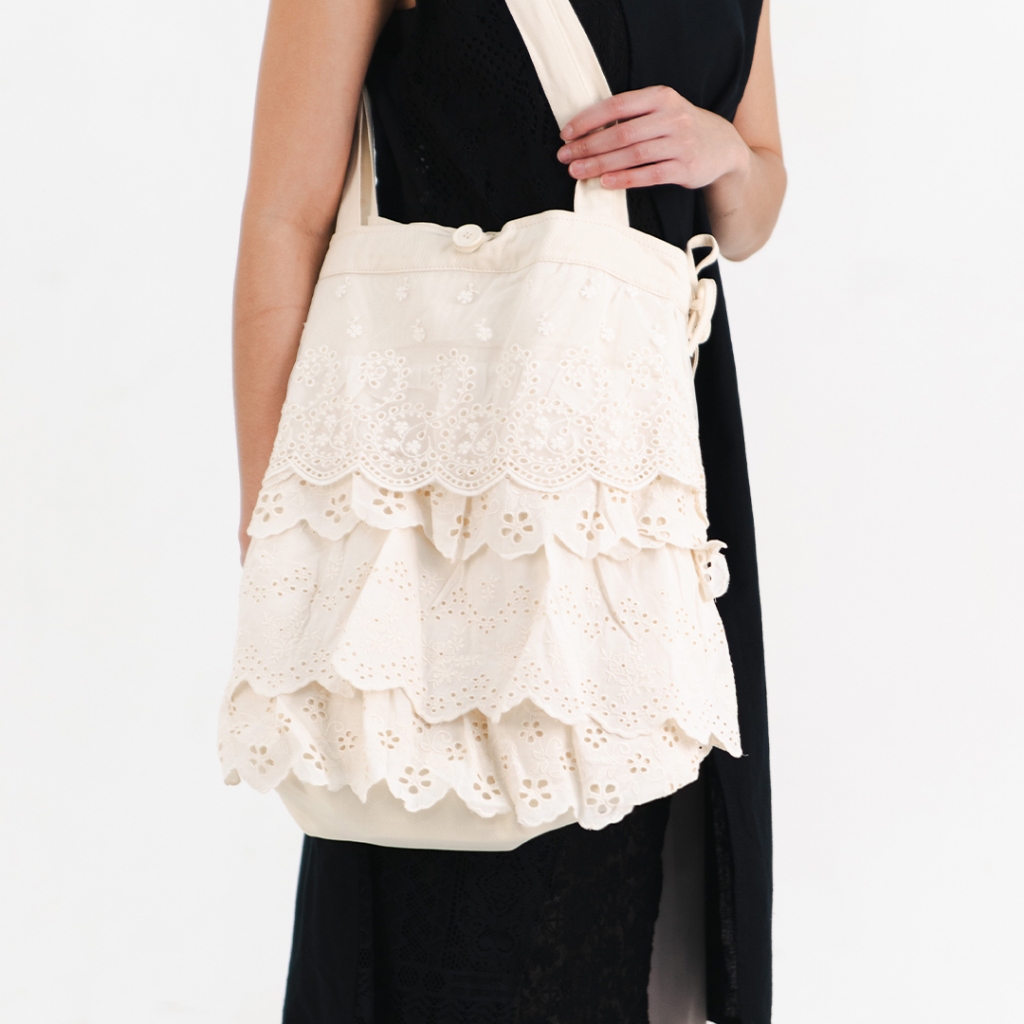 Istafada - Zuga Layered Lace Bag (Beige) | Shopee Singapore
