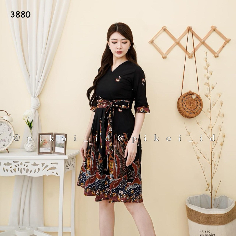 MERAH HITAM Women's modern black batik dress with red belt / red obi ...
