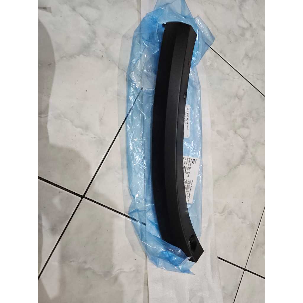 Rear extension molding fortuner vrz srz gr 2016 2017 2018 2019 2020 ...