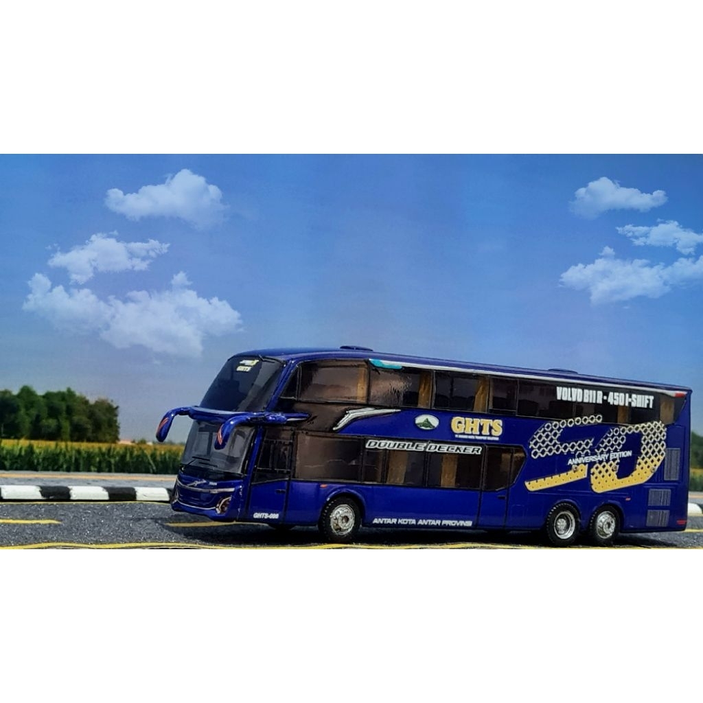 Miniature Bus - Mount Treasure - Jetbus 5 SDD Adiputro - Volvo B11R ...