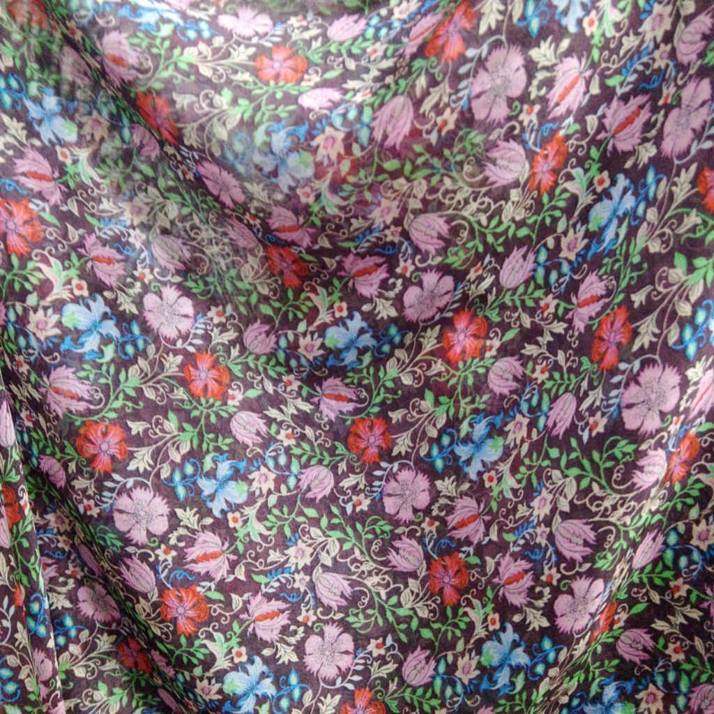 Elegant Floral Chiffon Fabric – Elegant Look with Floral Pattern ...
