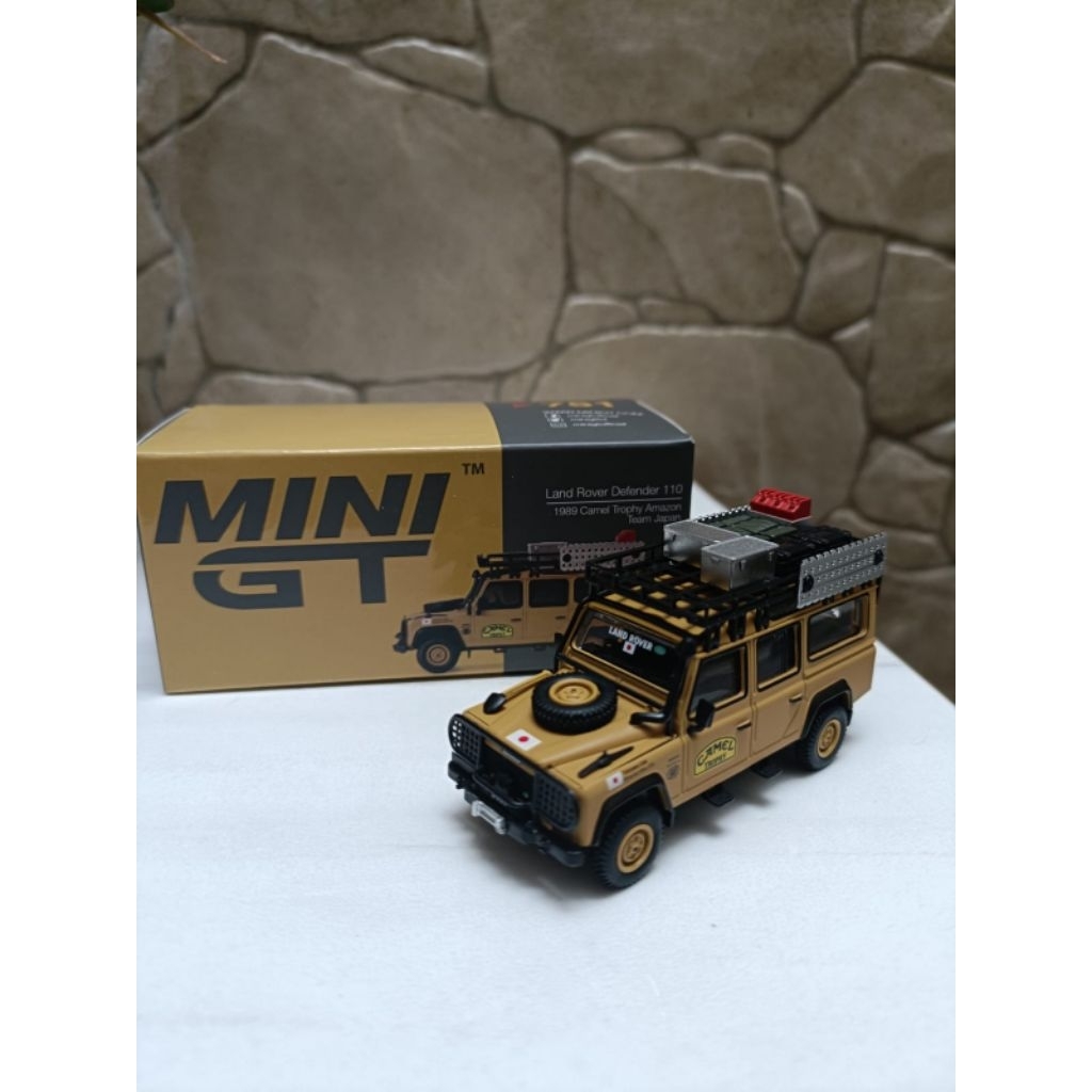 Mini GT Land Rover Defender 110 1989 Camel Trophy Amazon Team Japan ...
