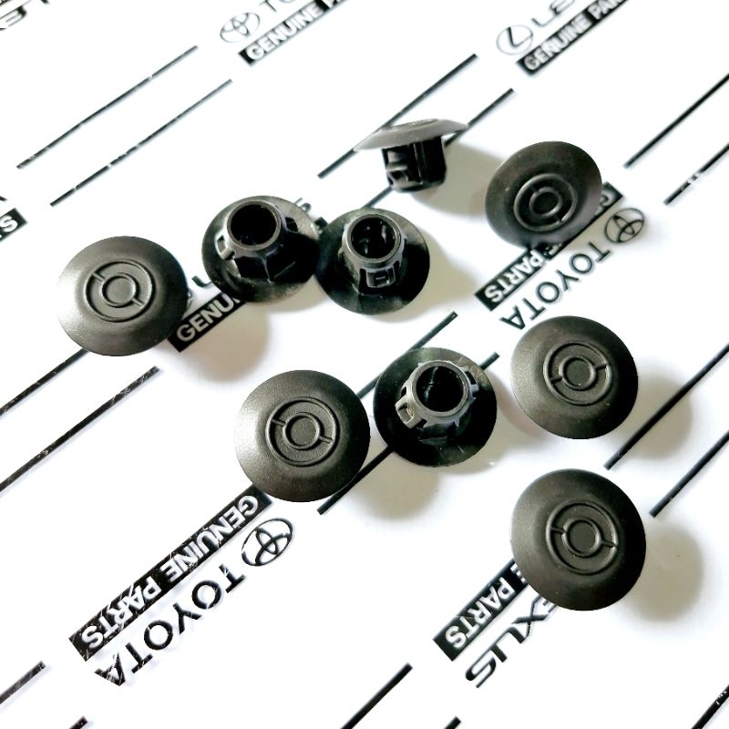 Original toyota innova barong bodykit button clip | Shopee Singapore