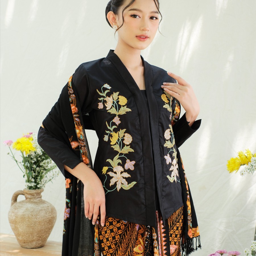 KATUN Kartini encim Kebaya embroidered malia long sleeve meradelima ...