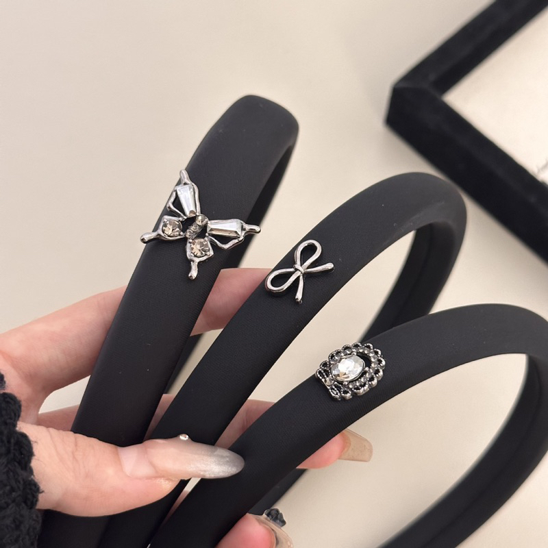 HITAM Pitaku&co. Aesthetic elegant classic premium black Bandana Made ...