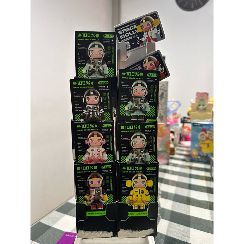 Pop MART SPACE MOLLY V1-V2-V3 SERIES SELECTED | Shopee Singapore