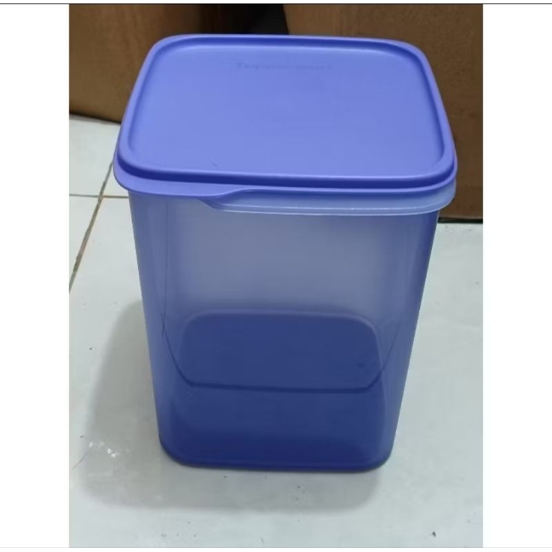 Tupperware Smart Saver square 4 plastic jars urban kitchen snack ...