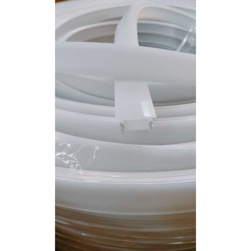 HOUSING FLEXIBLE LED STRIP LIGHTS 20X10 MILI SILICON LED STRIP LIGHTS ...