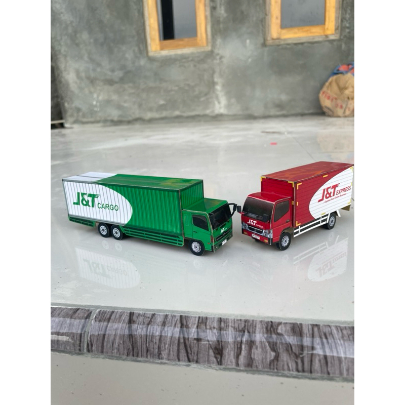 Miniature Hino / Canter JNT Box Truck (Wheels Can Rotate) | Shopee ...