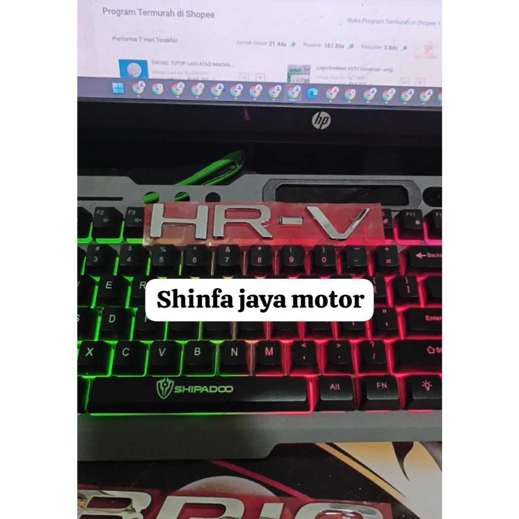 Honda HRV Car Emblem with HR-V / HRV Trunk 100% original | Shopee Singapore