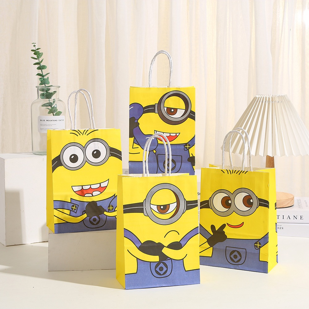 Minions children's birthday goodie bag paper bag / Minions gift snack ...