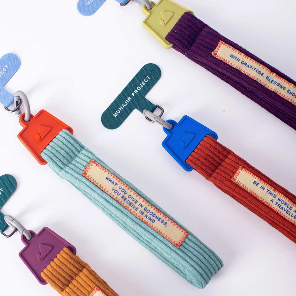 GANTUNGAN HP Bracey Keychain - Cellphone and Key Chain | Shopee Singapore