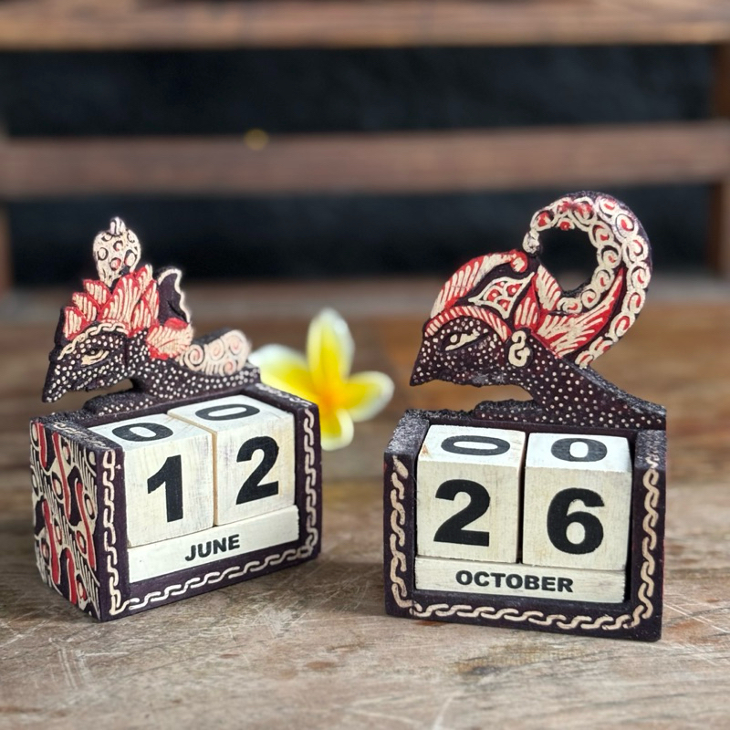 KAYU Batik Wooden Puppet Calendar / Wooden Date Block Souvenirs Typical ...
