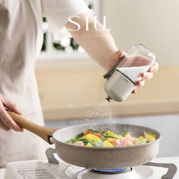 Kumo Salt & Pepper Sprinkle Spray Glass Bottle - Aesthetic Salt Pepper ...