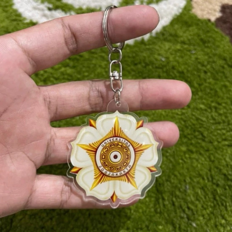 GANTUNGAN Ugm Campus Logo Keychain || Gajah Mada University Logo Ganci ...