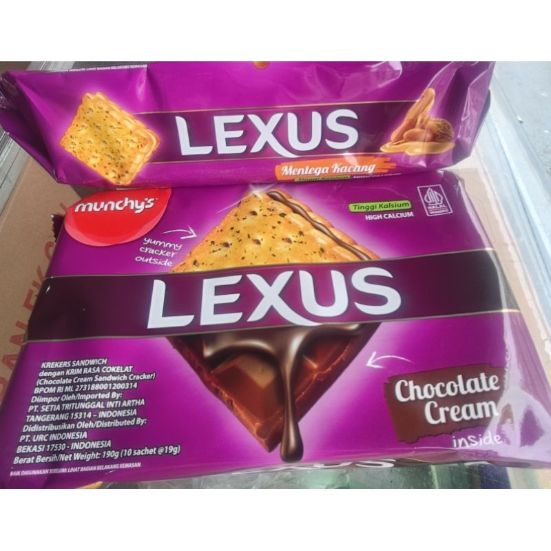 Lexus Munchys Biscuits contains 10 sachets of Creamy Cookies | Shopee ...