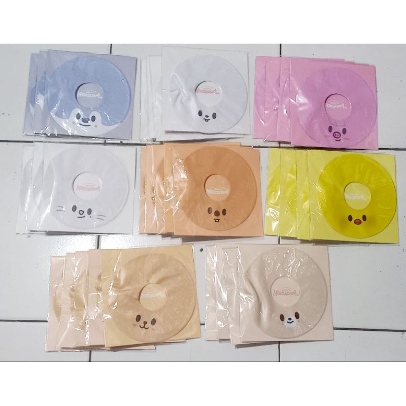 Stray Kids SKZ Magic School in Busan Mini Tube (+ Photocard) | Shopee ...