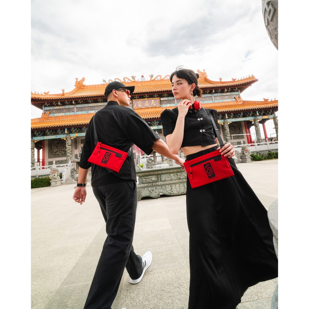 Alpaca Zip Pouch Max V2 - Snake Edition Men's Sling Bag Limited Edition ...