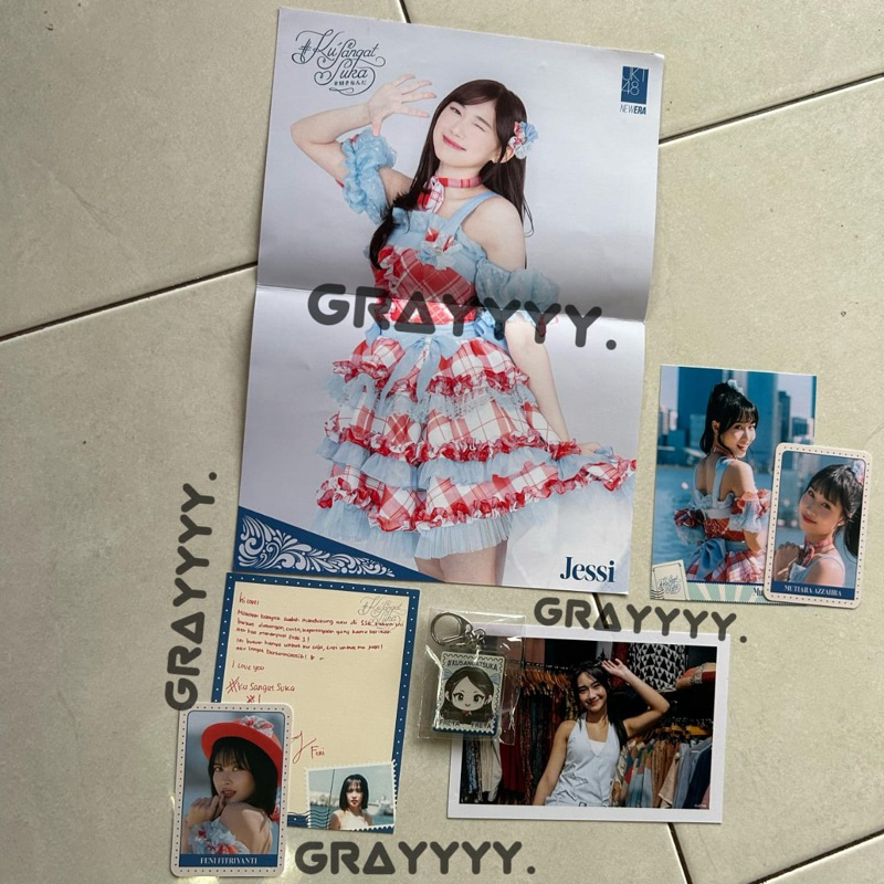 Official Merchandise KuSangatSuka Special set box JKT48 (PC, Poster ...