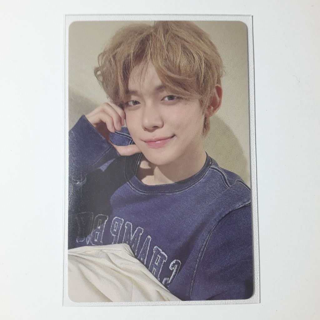 Official TXT Yeonjun Photocard Sanctuary Merch Ver. (Angel Outfit ...