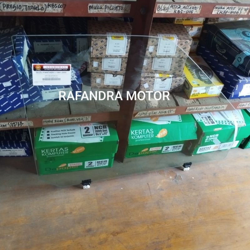 ISUZU PANTHER HIGRADE/ROYAL/PANTHER BOX FRONT DOOR GLASS (ASAHIMAS ...