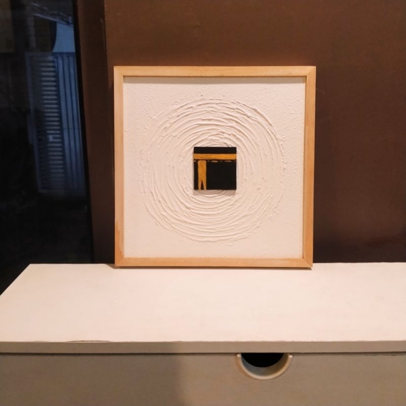 The viral Kaaba texture painting is an Islamic Kaaba wall display ...