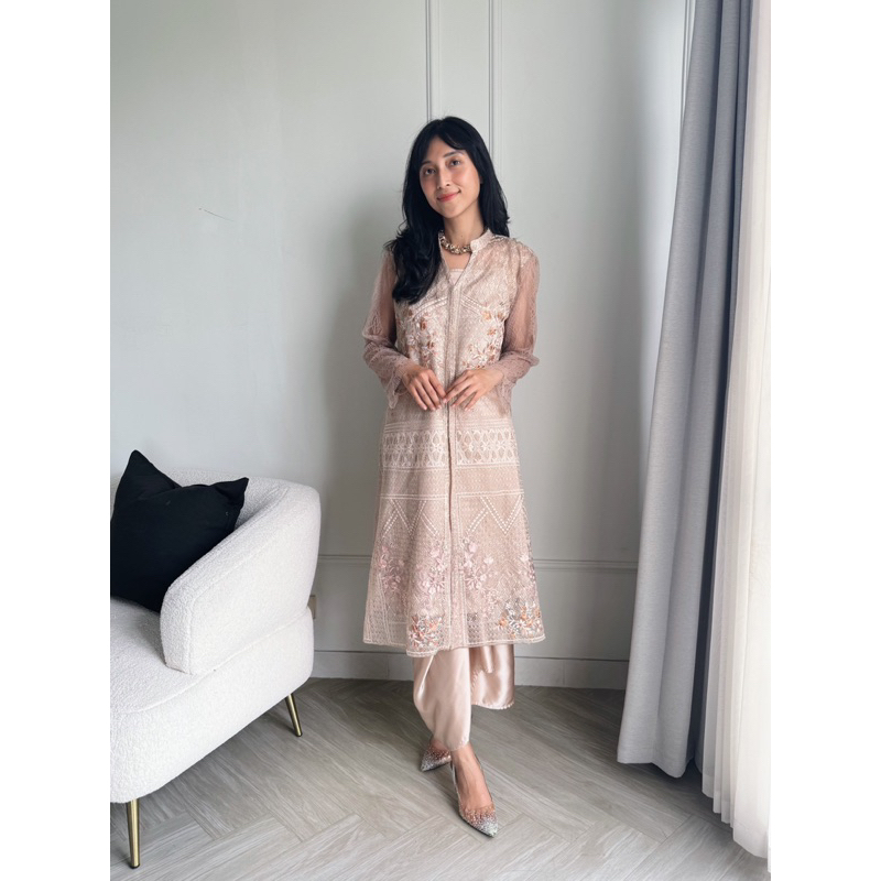 Fiona set series nude | Shopee Singapore