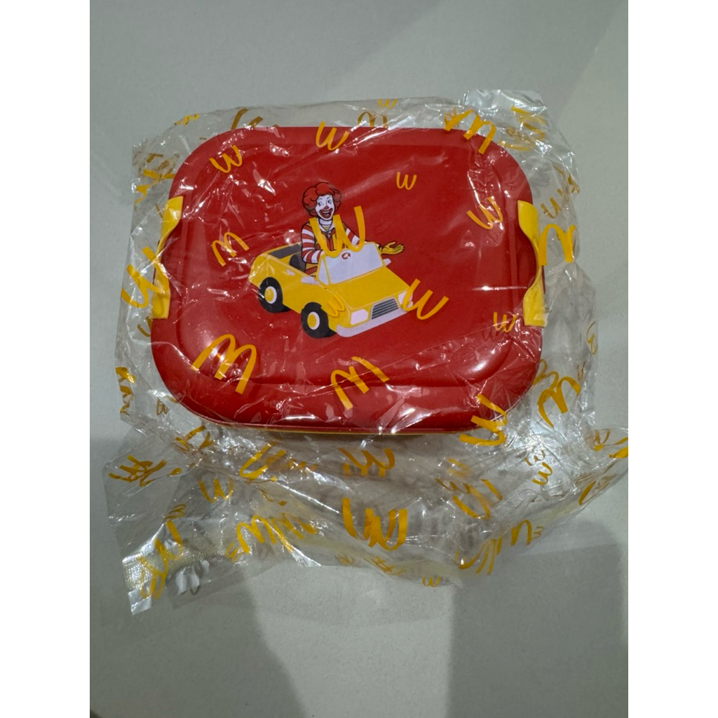 McD McDonalds original merchandise McD lunch box | Shopee Singapore
