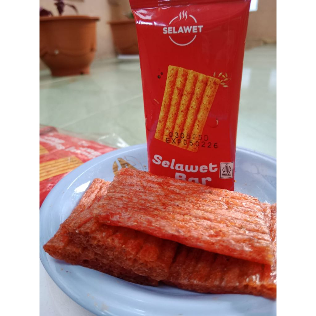 LATIO TOPU SELWET BAR SNACK 1 PACK CONTAINS 50 PCS | Shopee Singapore