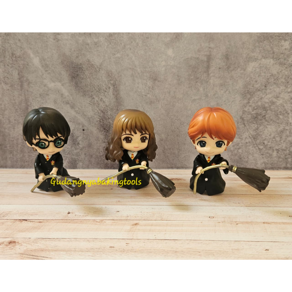 Harry Potter Cake Topper With Broom Figure Display Miniature Toy Set of ...