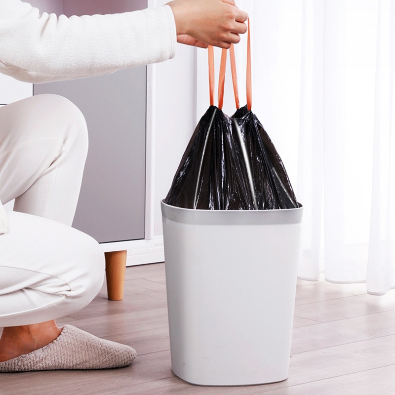 1 Roll of 30 Plastic Trash Bags with Plastic Straps Black Plastic Trash ...