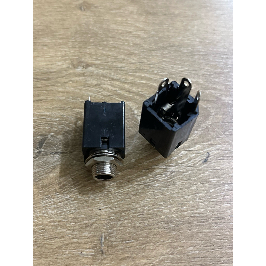Akai Mono Socket Black PVC Mono Mic Socket | Shopee Singapore