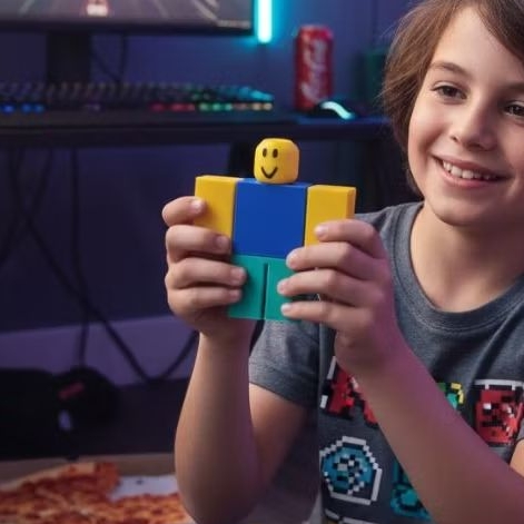 ROBLOX NOOB ACTION FIGURE ARTICULATION | Shopee Singapore