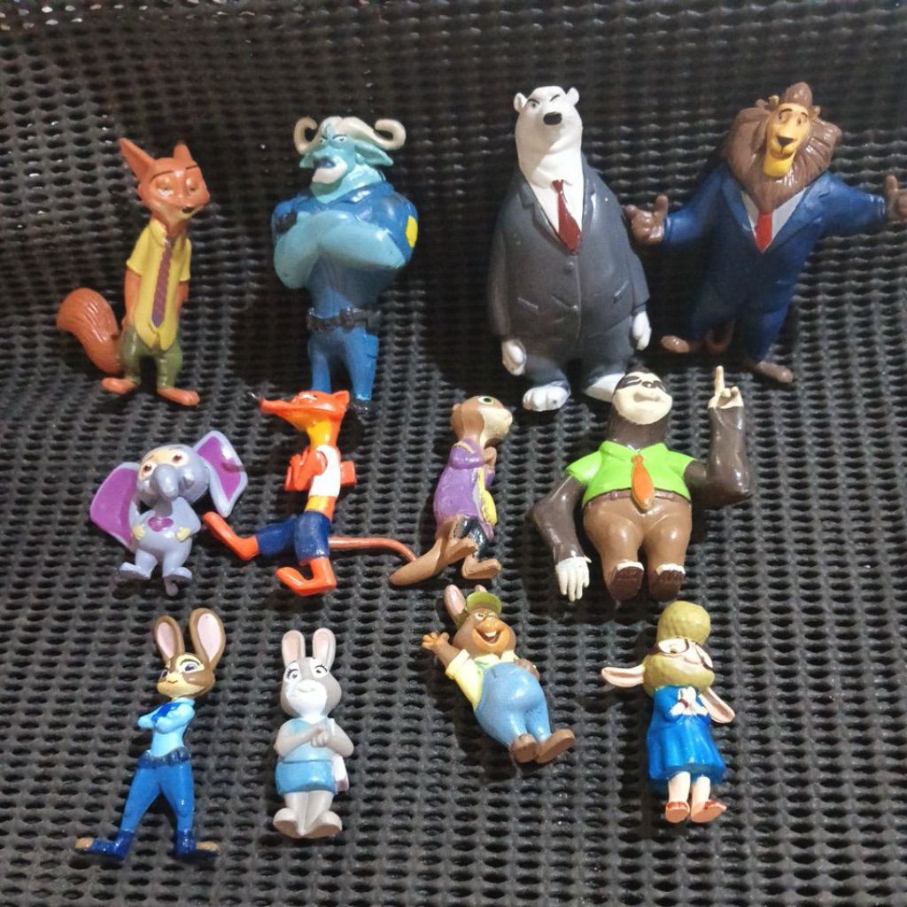 CAN CHOOSE Disney Zootopia Cartoon Action Figures | Shopee Singapore