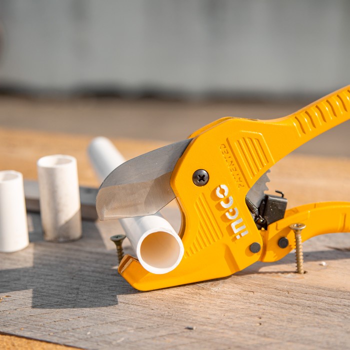 Pvc Pipe Scissors (342mm) Cut Paralon Pipe Cutter INGCO HPCS05428 ...