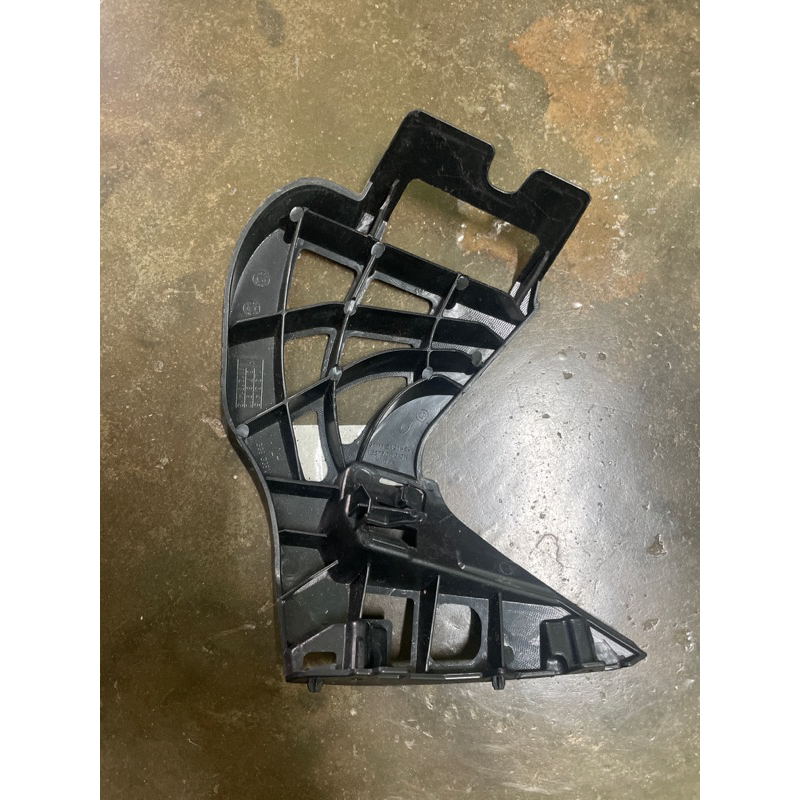 BMW G30 FRONT BUMPER SIDE BRACKET | Shopee Singapore