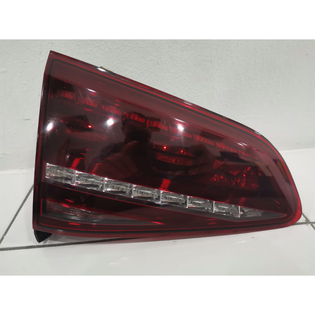 Volkswagen golf MK7 tailgate light LH | Shopee Singapore
