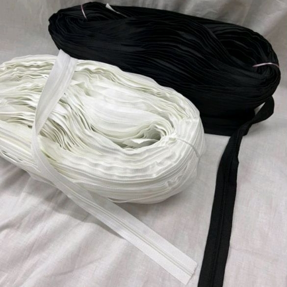 Meter Jual/Zip panjang hitam dan putih (zip potong/zip cushion/zip bag ...