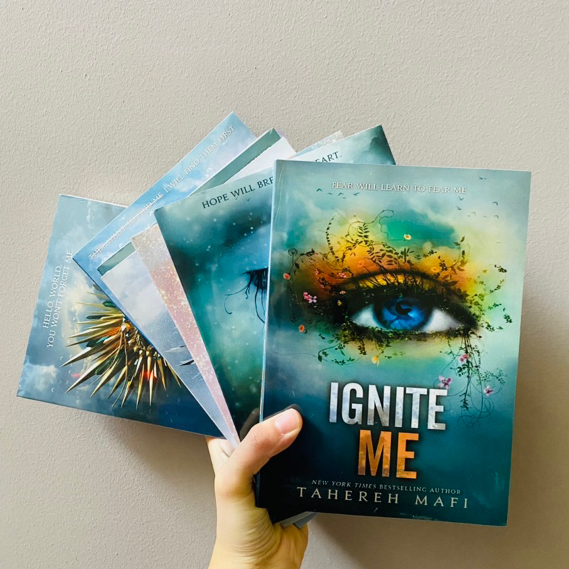 Tahereh Mafi Me Series Ignite me,Shatter me,Unite me,Unravel me,Believe ...