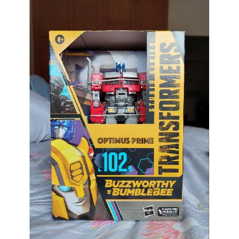 Hasbro Takara Tomy TRANSFORMERS STUDIO SERIES BUZZWORTHY BUMBLEBEE ...