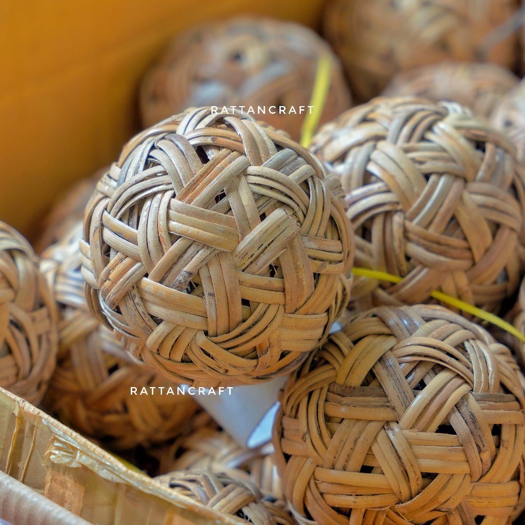 Bola Takraw Rotan / Sepak Takraw Ball / Sepak Raga | Shopee Singapore
