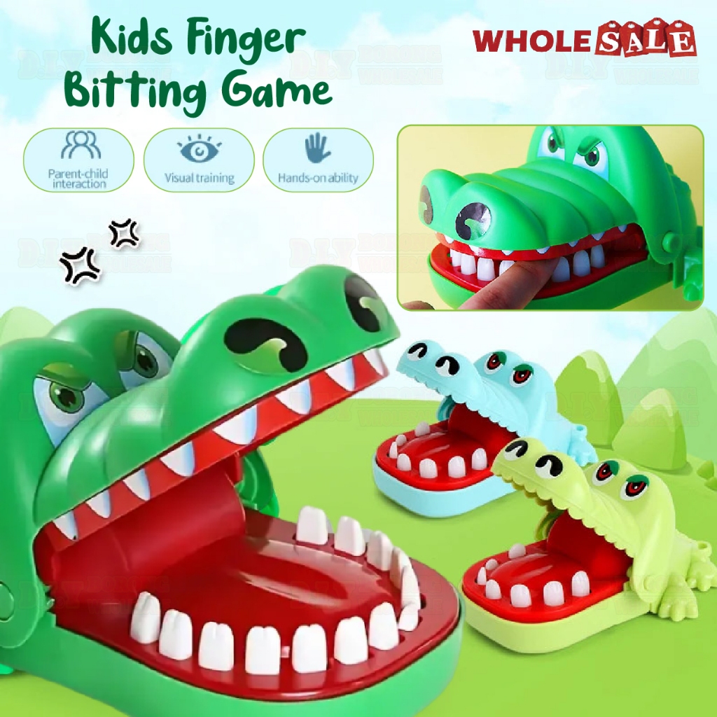 Crocodile Bite Fingers Prank Toys Crocs Snapping Finger Games ...