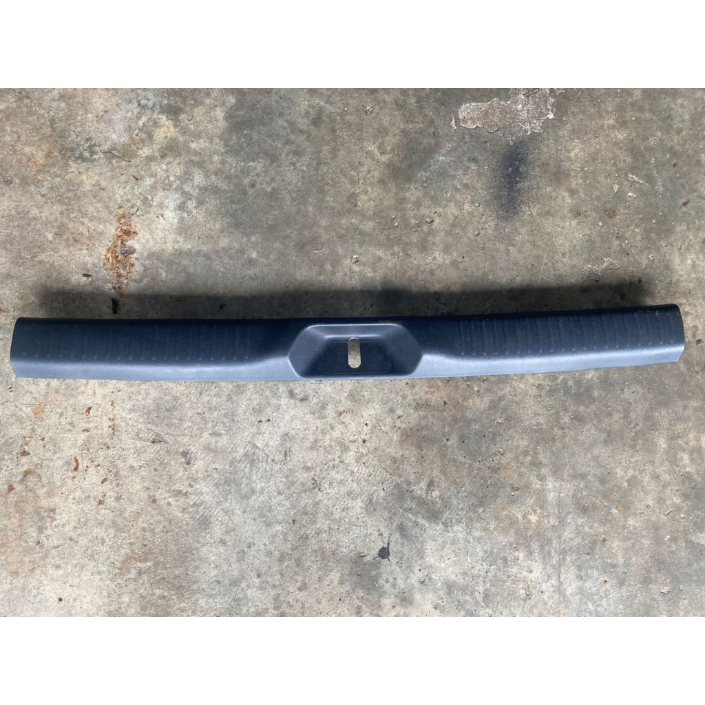 TOYOTA ANH20 ALPHARD VELLFIRE REAR BONNET COVER | Shopee Singapore